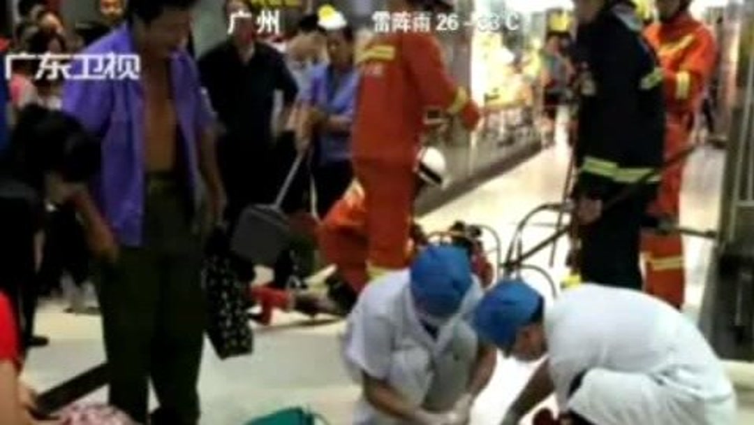 热点资讯奇趣视界“电梯吞人”事件属安全责任事故囧闻一箩筐不作死...