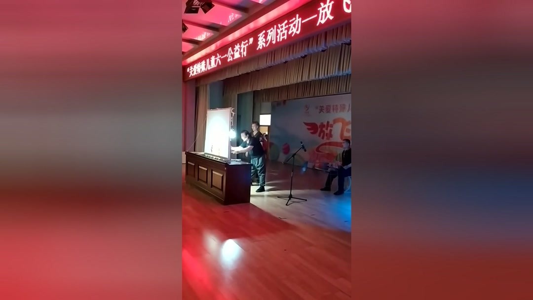 济南皮影:《西游记片段》,表演者:济南皮影李兴堂皮影艺术传承人--...
