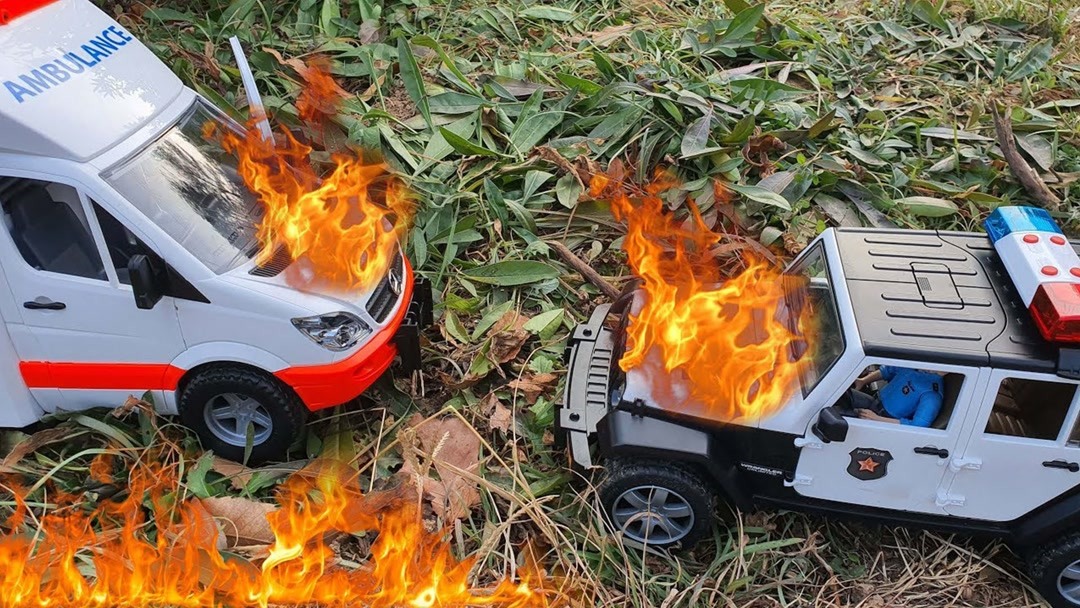 汽车世界之工程车救援队 第21集 陨石引发火灾工程车来救援