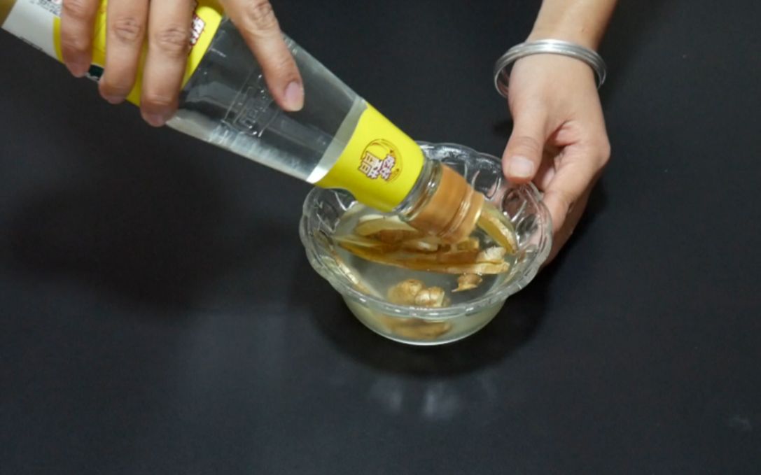 生姜加白醋泡一泡,解决了好多男人女人的烦恼,学到就是赚到