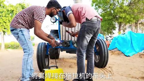 如果给拖拉机安装弹簧,能起到防撞作用吗?