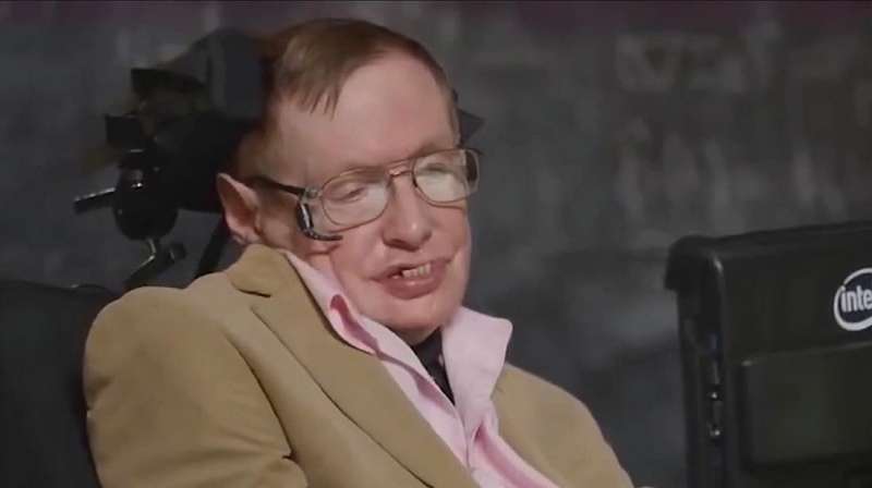 霍金预言:2032年世界末日,人类必须逃走,到底是不是真的?