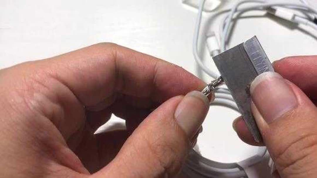 如何在华强北买到真的iPhone数据线?原厂线是原的么?