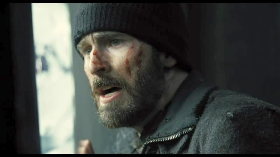 雪国列车:上一秒还在你死我活,下秒暴徒们倒计时新年快乐