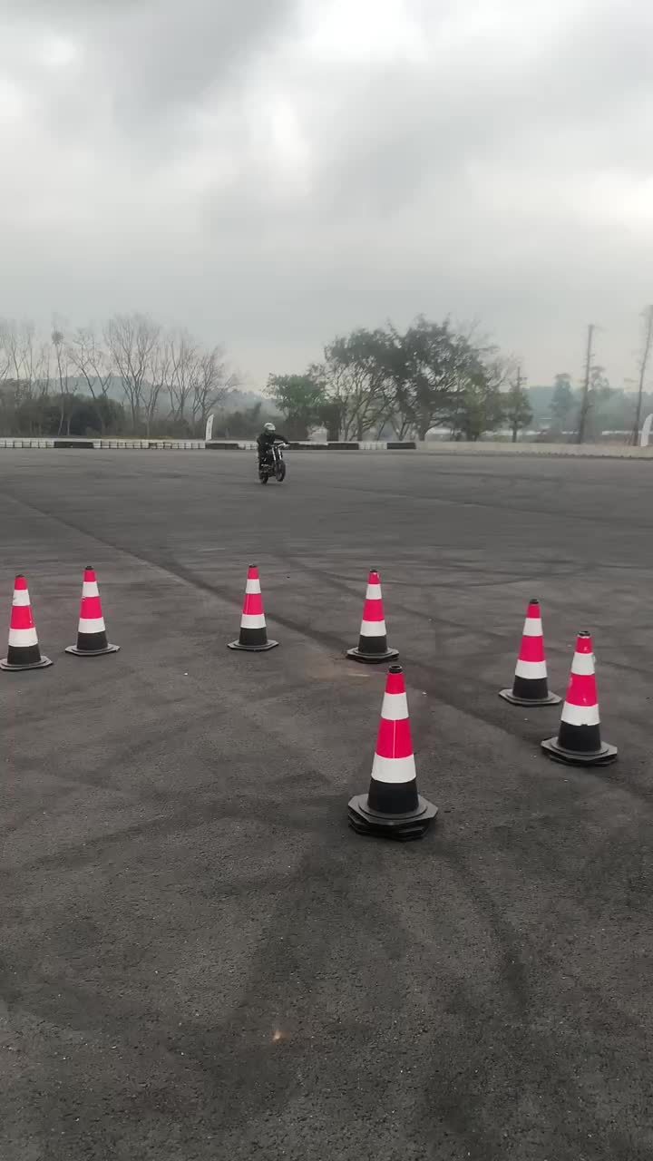 特技表演危险动作禁止模仿