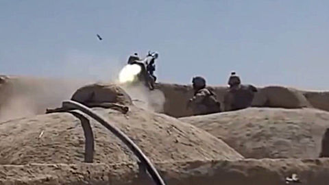 标枪反坦克导弹发射后悲剧了,这能退么?