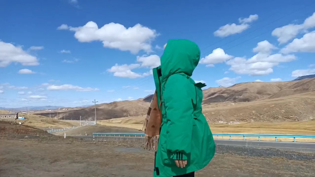 这种环绕拍摄比稳定器丝滑多了