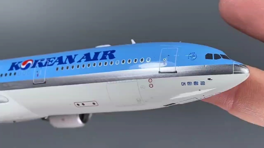 开箱大韩空客330。IF代工,很棒的做工和品控 ##空客##空客330##飞机...