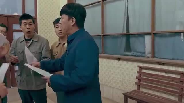 黄渤参加考试,听到队友唱歌句句跑调,都惊呆了