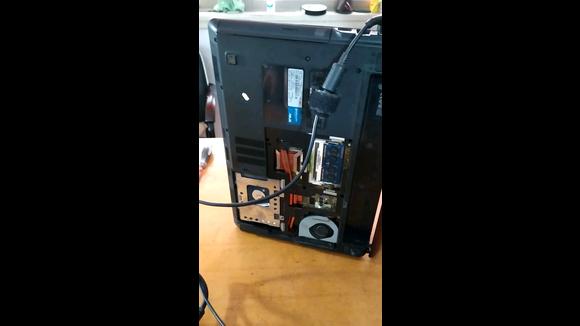 华硕笔记本风扇声音异响。