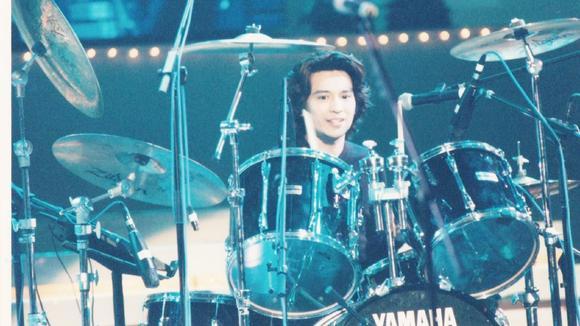 BEYOND的故事2005年北京演唱会《情人》,世荣尾奏忘我投入致走神