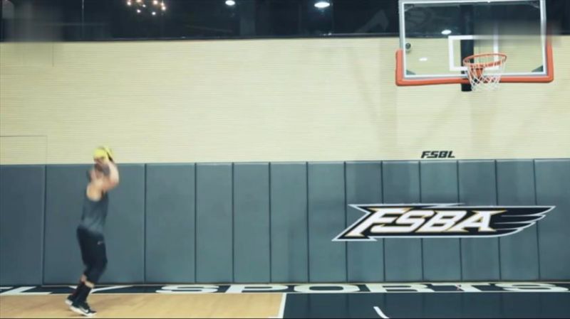 篮球教学:NBA大神教你投篮,提高命中率让你横扫对手!