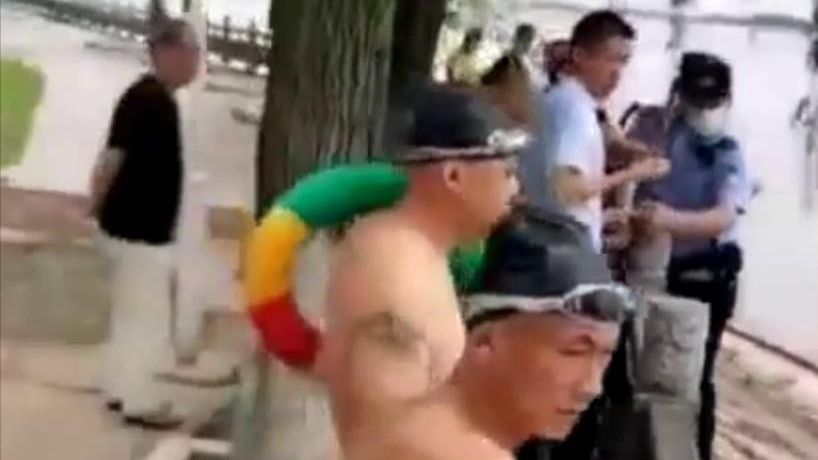 湖北5名中学生游泳时被急流冲走,救援队:各个水域都在探测搜寻中