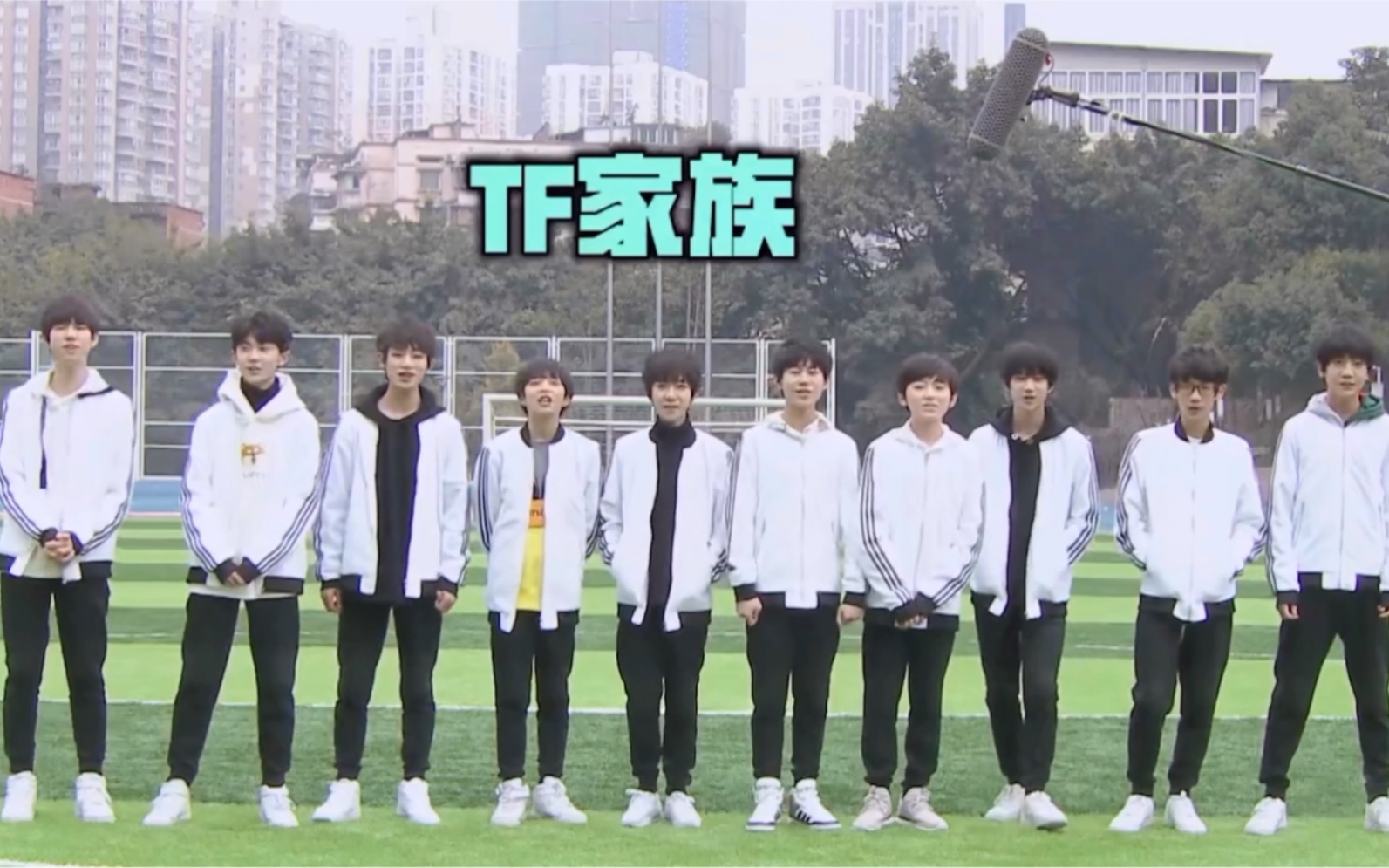 『匆匆那年-TF家族二代(不完整版)』如果再见不能红着眼,是否还能红...