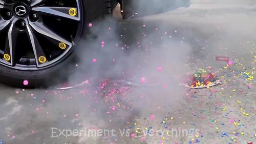 减压实验:汽车vs爆炸的打火机外国牛人喜欢的解压方式勿模仿