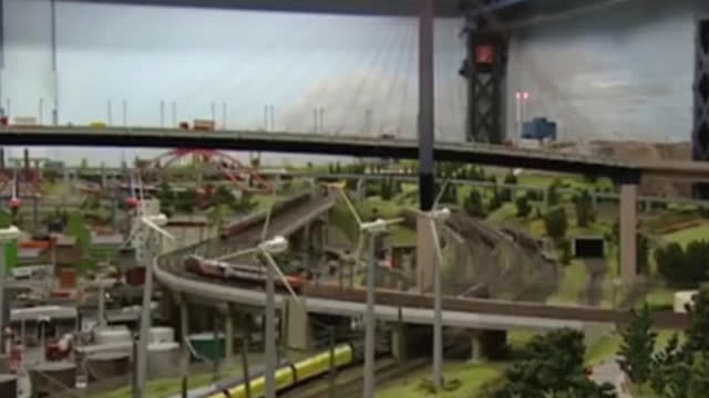 花费2100万欧元制作的火车模型多炫酷?近距离观察,网友:牛