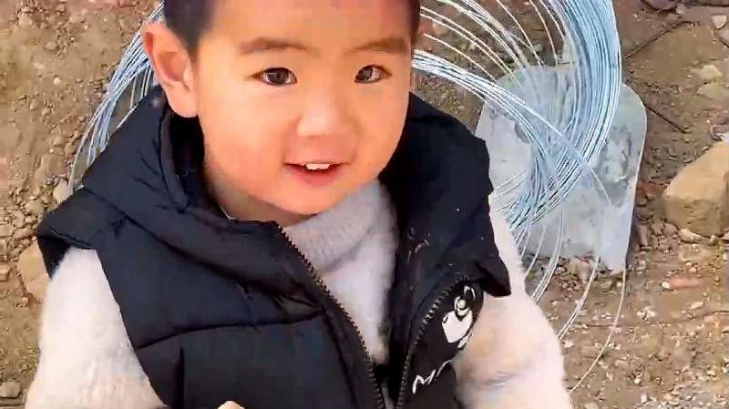 模块建房就是这么简单,小朋友都来帮忙了