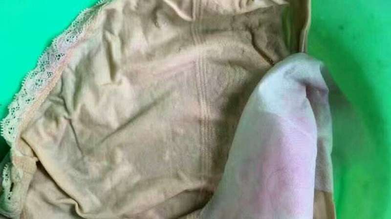 衣服染色不要再用漂白剂了!试试这个小方法,衣服立刻洁净如新