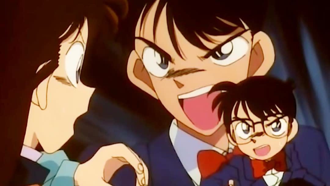 名侦探柯南:小兰怀疑柯南是新一,柯南身份暴露了