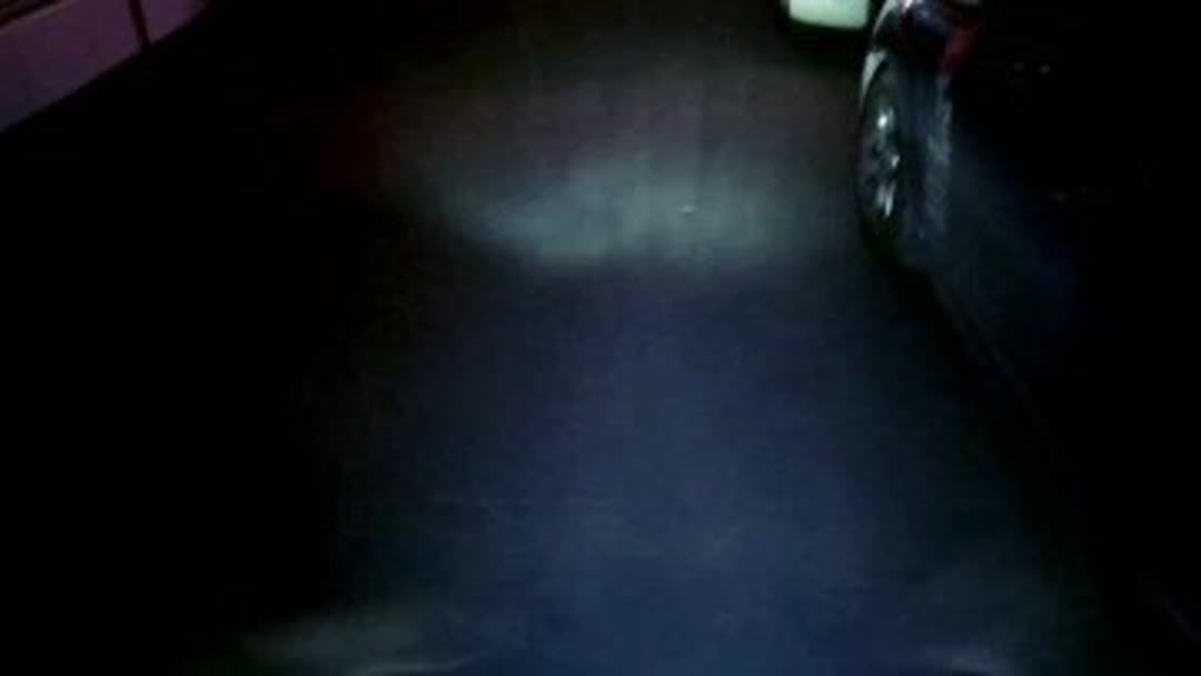 台玲战俊电动车,灯光太撤了,这能路吗