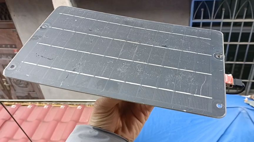 共享单车光伏板5V充电,发电量怎么样速度怎么样,万用表实际测量