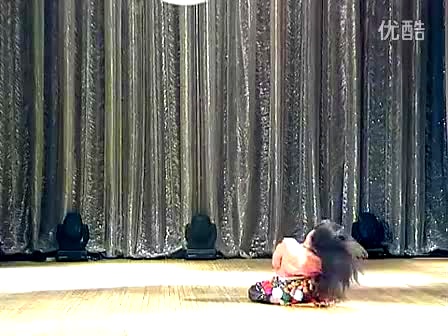 2012俄罗斯肚皮舞大赛--今年流行这么跳!