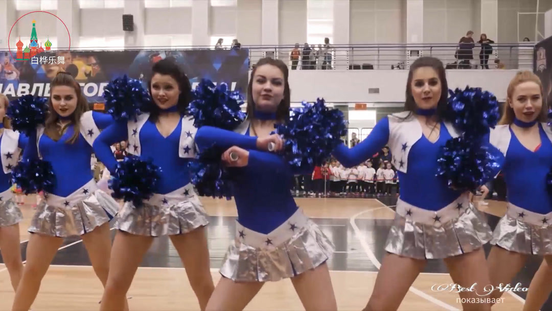 俄罗斯啦啦队女孩的表演,什么时候都看不腻