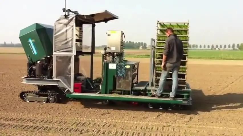 国外先进的种植机器,不用农民辛苦的种庄稼了