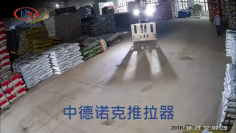 中德诺克推拉器搬运化肥 叉车属具厂家直销
