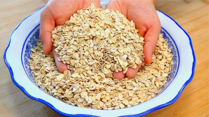 春天多吃燕麦,这个做法孩子超喜欢,外酥里软,越吃越香,真解馋