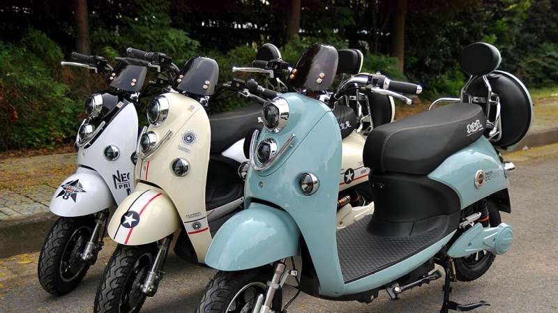 电动车充电十人充九人错,怪不得电瓶鼓包不耐用,快点看看吧