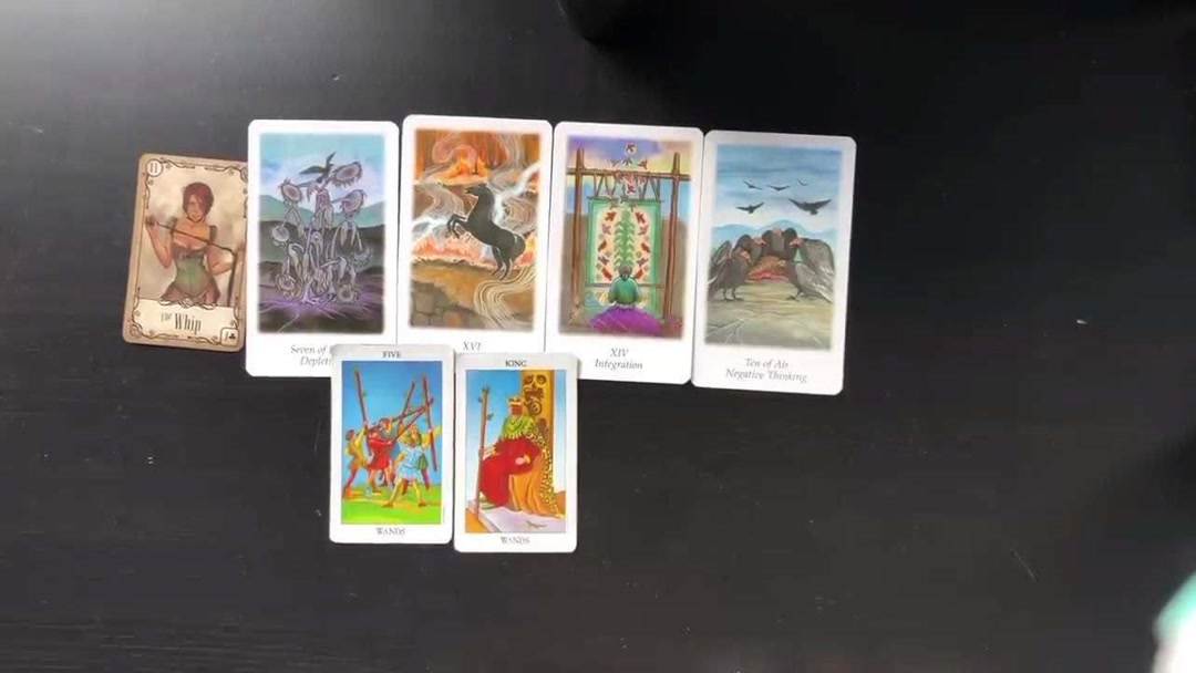 塔罗占卜:他对我情根深种,还是我自作多情?