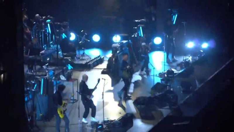 手机实录许巍演唱会实时分享,满满地节奏感