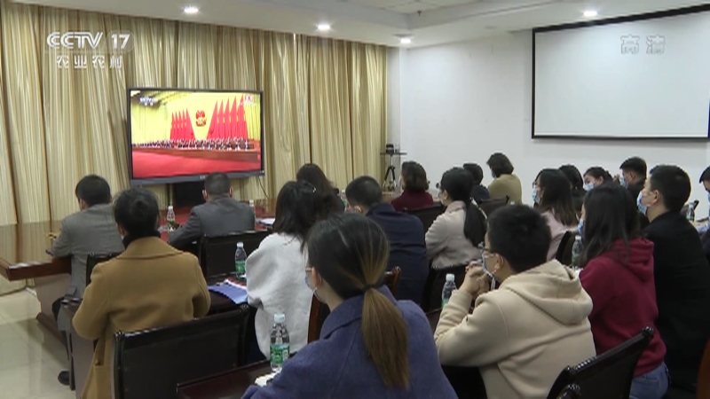 ...总书记在全国脱贫攻坚总结表彰大会上的重要讲话在各地引发热烈反响