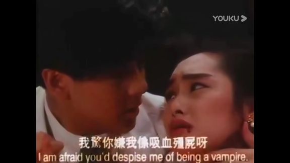 电影:小志真傻拿木头撞门差点把女神撞死了。