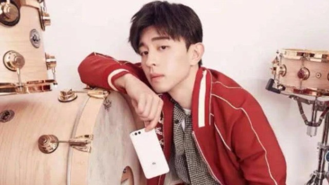 在邓伦店里点了毛肚和牛肉,结账时看见明细,网友惊呆了