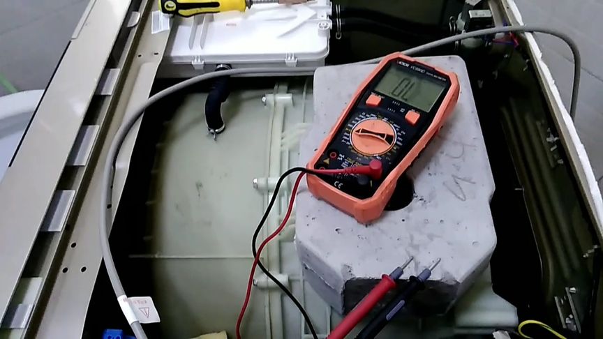 滚筒洗衣机不通电,不一定是洗衣机本身的问题