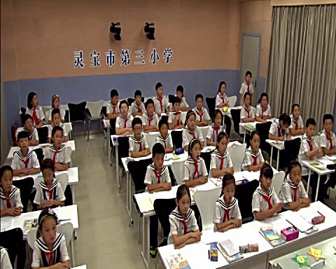 人教版小学数学三年级下册4两位数乘两位数解决问题(连乘)-杨老师...