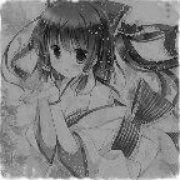 嘴里叼糖的孩子 