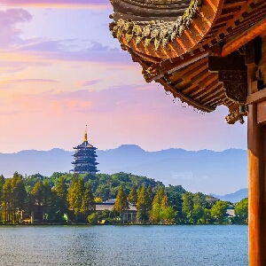 吃青菜要沾酱油 
