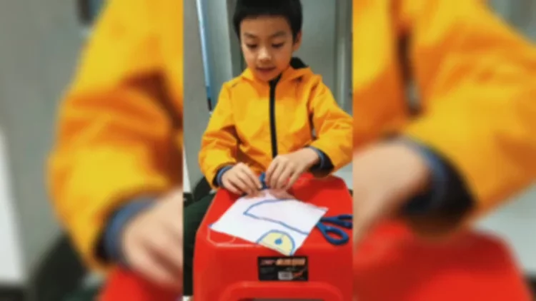 手工制作降落伞,赵睿哲