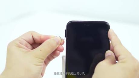 荣耀10插卡视频指导