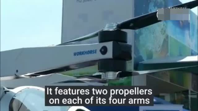 ...出可载人旋翼飞行器,看起来就像一个大一点的无人机