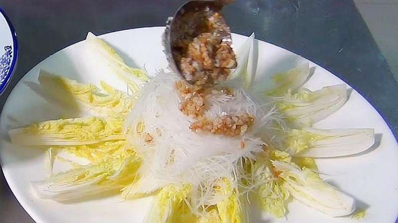 娃娃菜怎么做好吃?大厨教你做清爽适口的娃娃菜