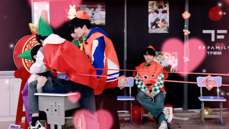 【TF家族】三代玩游戏上一秒是偶像剧,下一秒…