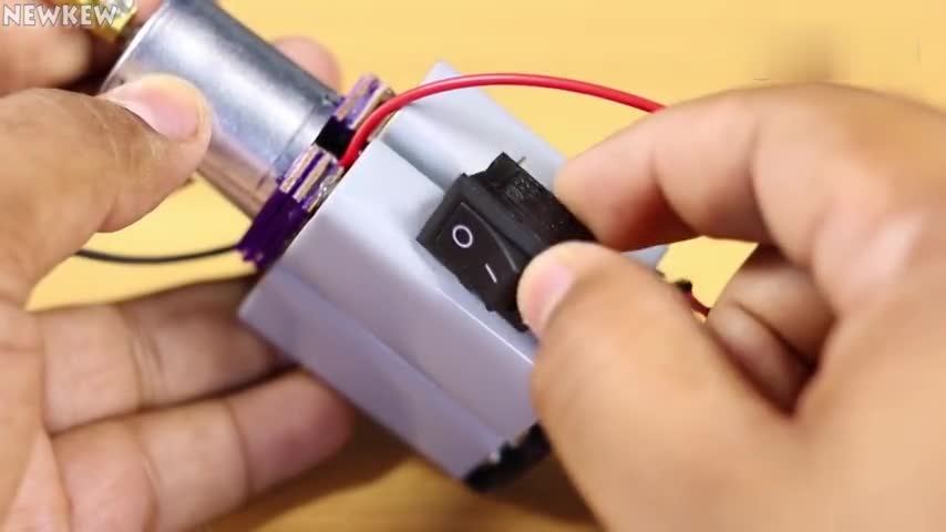 电动刷子的制作过程,看完你也会了