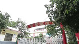 西安21名教师联名举报校长违规 官方:涉事校长已停职接受纪委调查