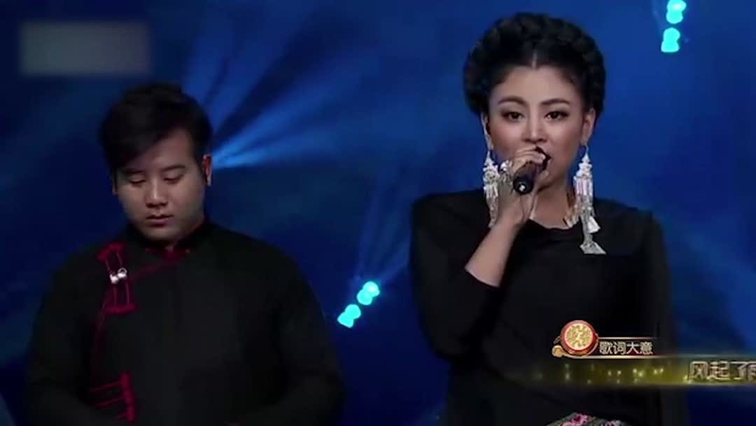 彝族帅哥美女演唱《不要怕》!歌声清澈,唱响彝族的精神世界!