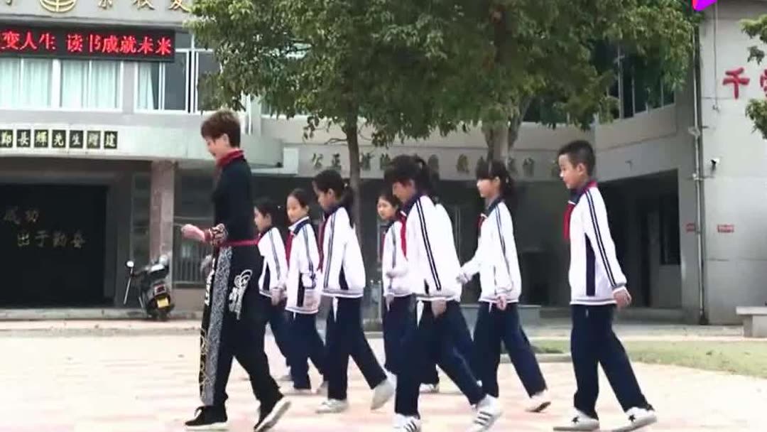 小学生鬼步舞后点,舞蹈简单好学,跳起来好看