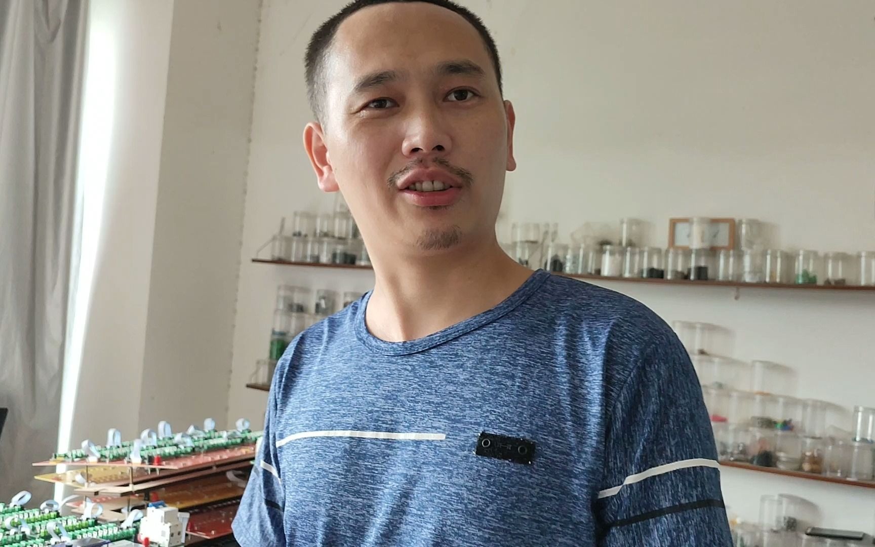 2021年 - 时钟定制 (30秒旋转)- 袁老板演示